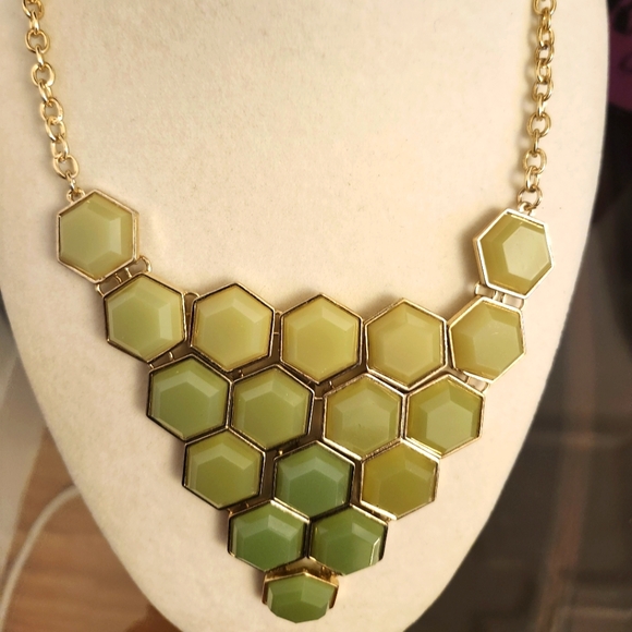 Anna & Ava | Jewelry | Anna And Ava Green Necklace | Poshmark